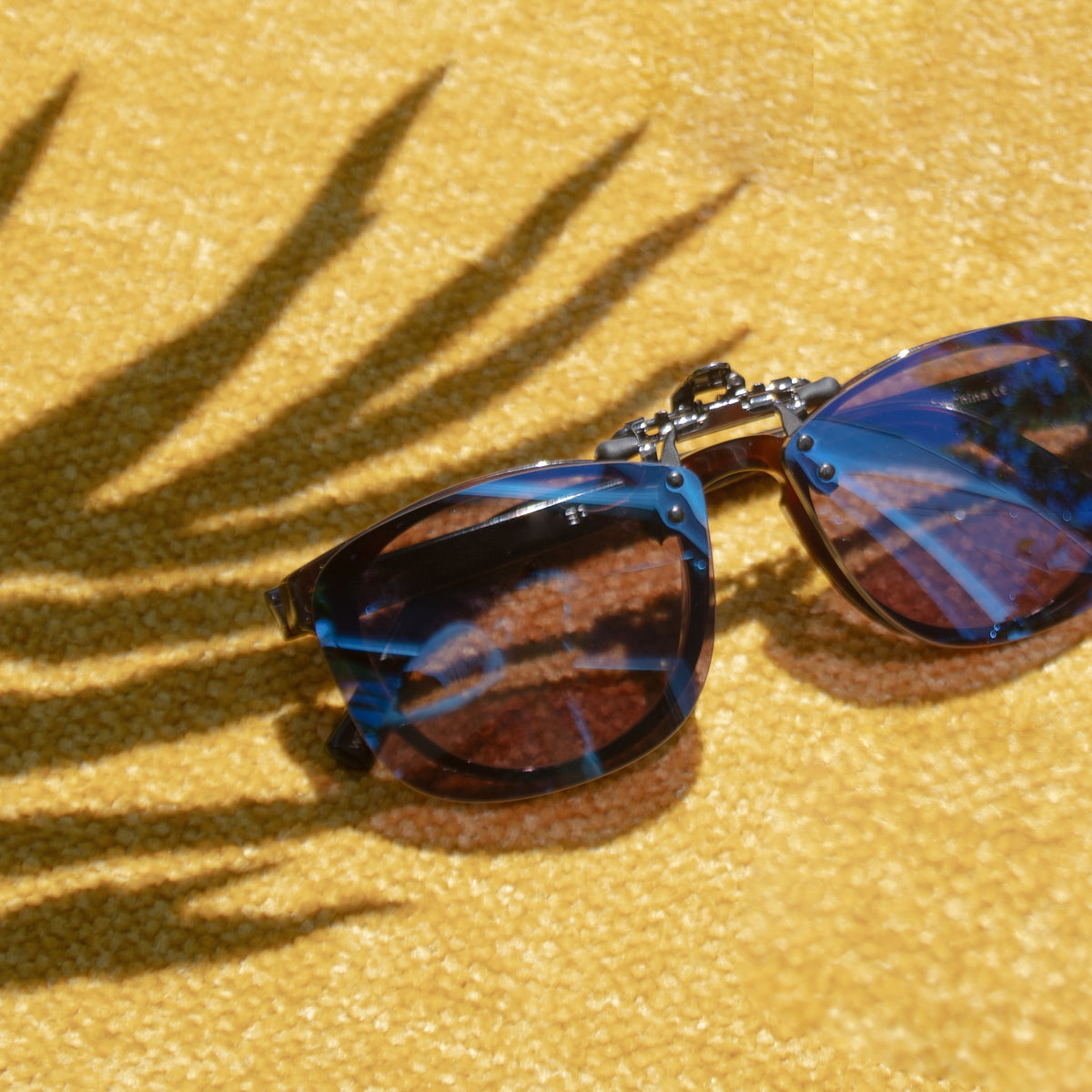Large Square Flip Up Clip On Sunglasses - Outdoor Deutan